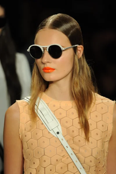 Moda modelo set fotos de stock, imágenes de Moda modelo set sin ...