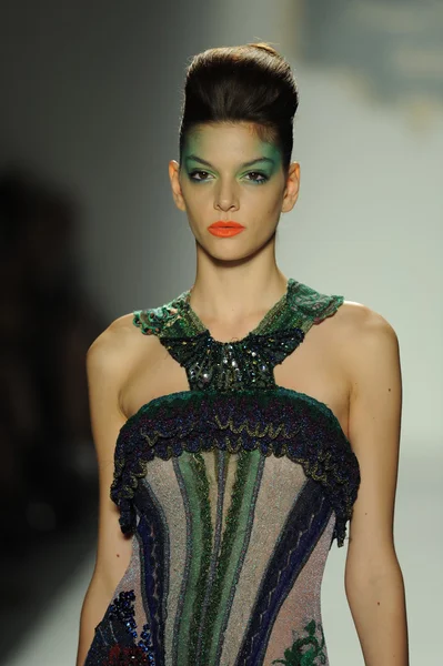 Model in Deng Hao design at Shenzhen fashion show – Stock Editorial ...