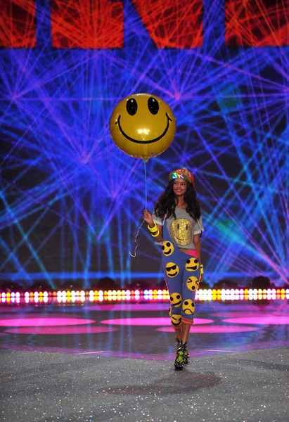 Malaika Firth Victorias Secret