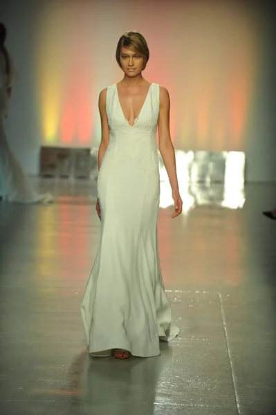 Model runway white Stock Photos, Royalty Free Model runway white Images ...