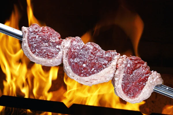 Picanha, tradicional churrasco brasileiro. — Foto © rocharibeiro #37554817