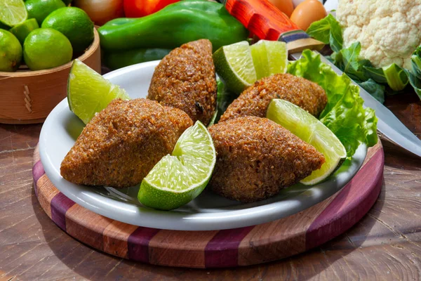 Fotos de Kibe, Imagens de Kibe sem royalties | Depositphotos