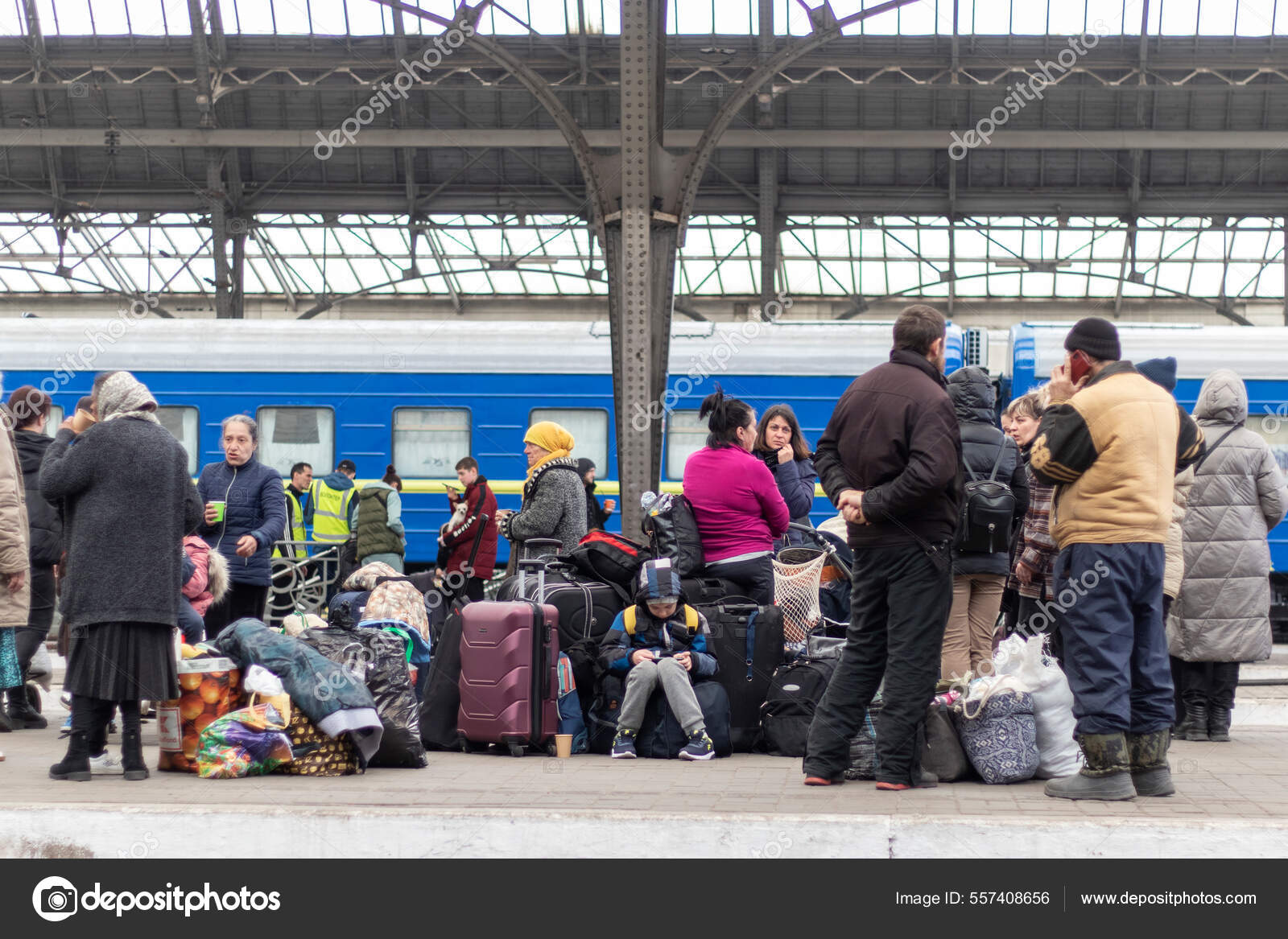 Lviv Ukraine March 2022 Crowd People Waiting Train Platform Internally ...