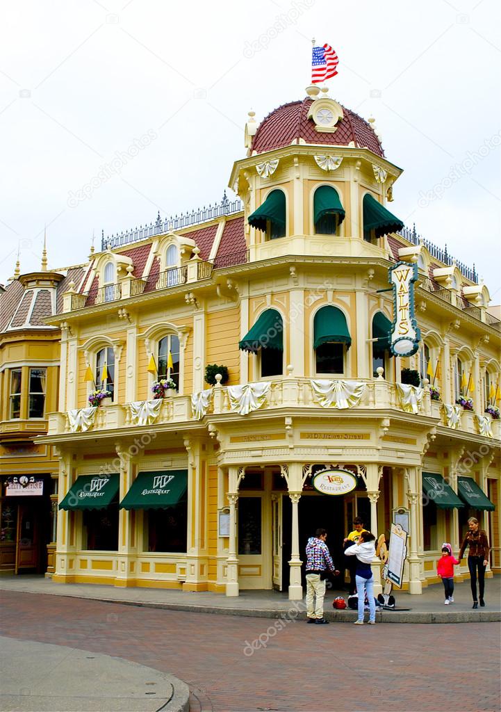 Corner buildin on the main street – Stock Editorial Photo ...