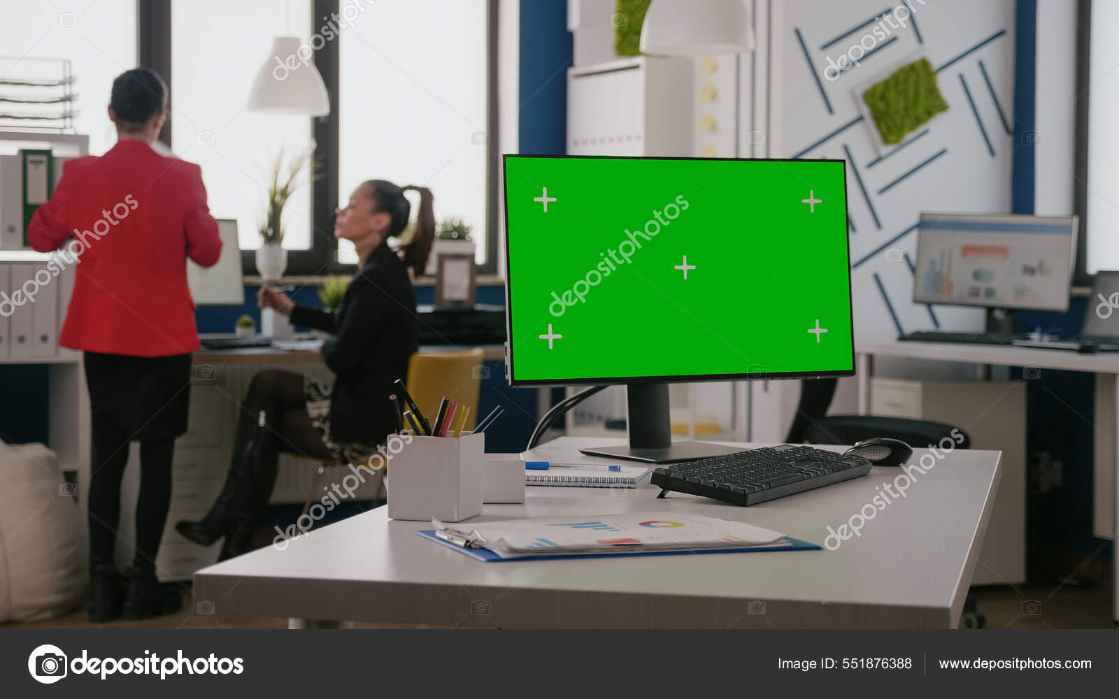 Close up of horizontal green screen on computer — Stock Photo ...