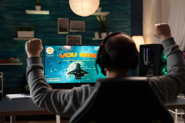 Winning computer games Stock Photos, Royalty Free Winning computer ...