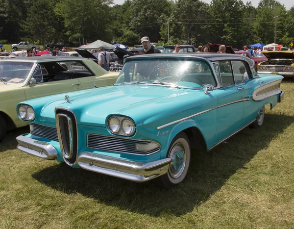 Edsel fotos de stock, imágenes de Edsel sin royalties | Depositphotos