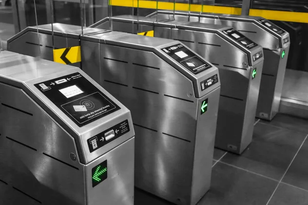 Automatische ticket barrier Stock Photos, Royalty Free Automatische ...
