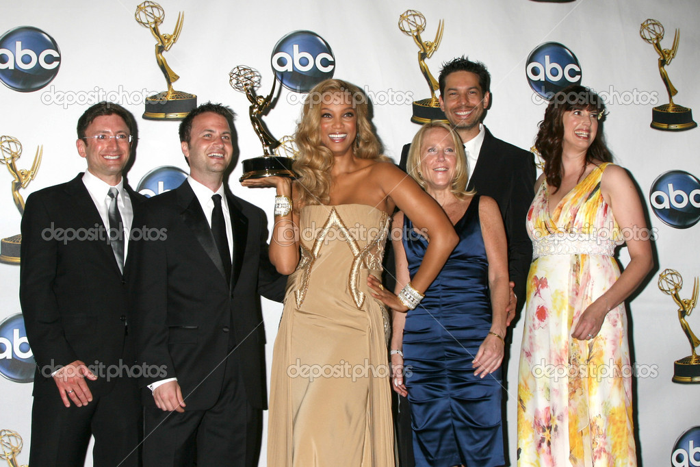 Tyra Banks and Producers — Stock Editorial Photo © Jean_Nelson #12923008