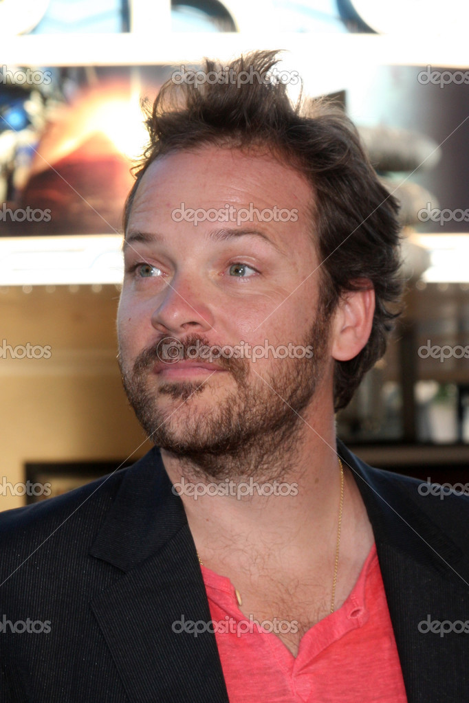 Peter Sarsgaard Orphan