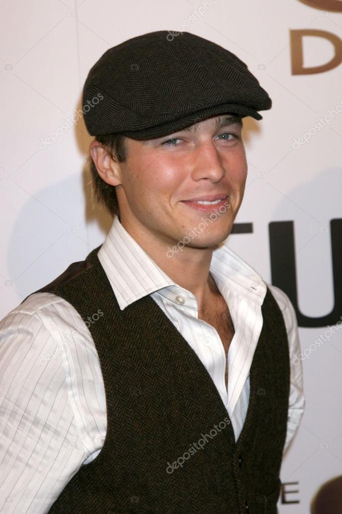 Ryan Carnes – Stock Editorial Photo © Jean_Nelson #12931096