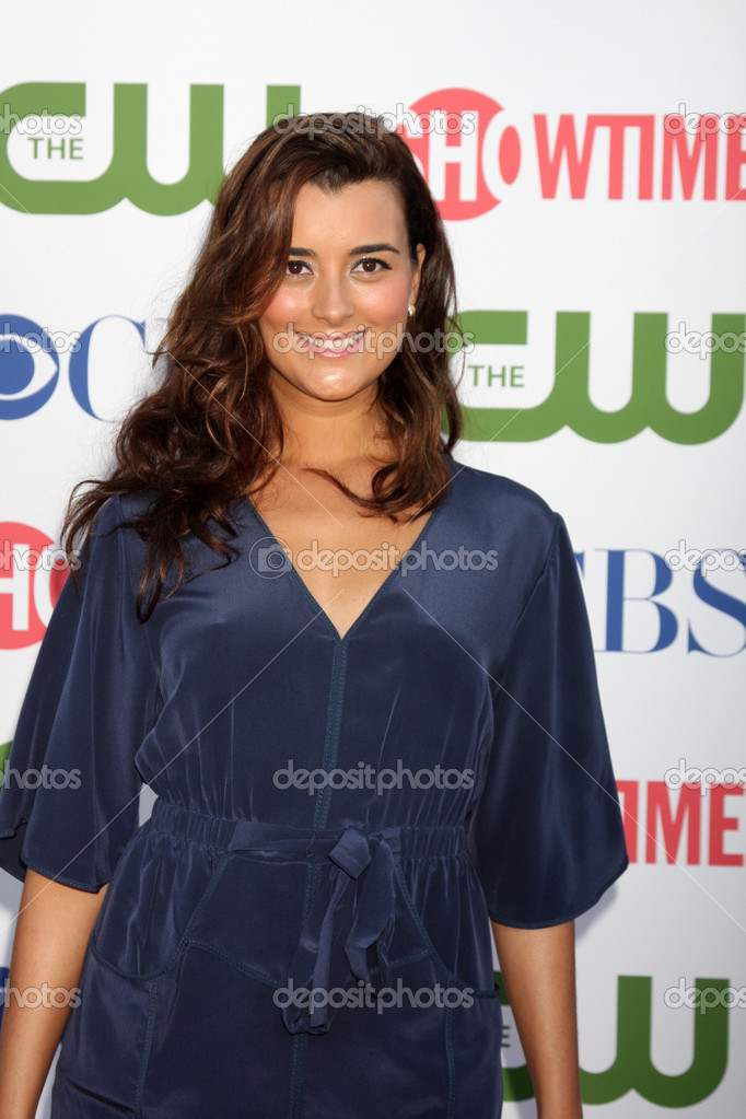 Cote de Pablo — Stock Editorial Photo © Jean_Nelson #12936563