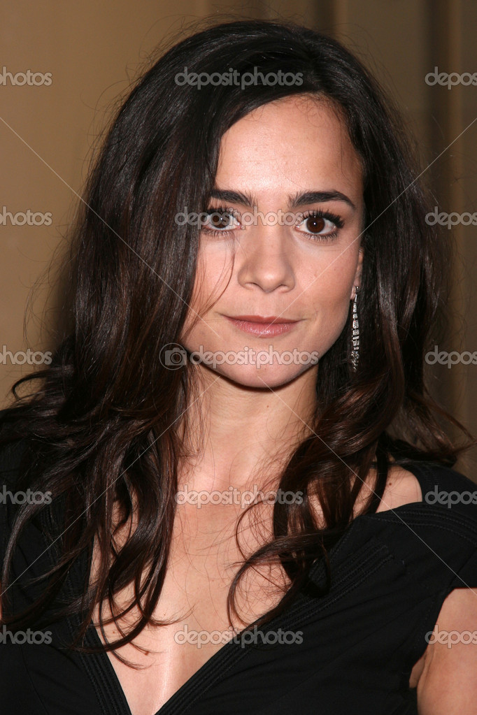 Alice Braga – Stock Editorial Photo © Jean_Nelson #12939351