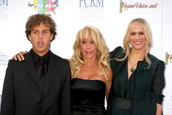 Sean Landon, Cindy Landon, Jennifer Landon – Stock Editorial Photo ...