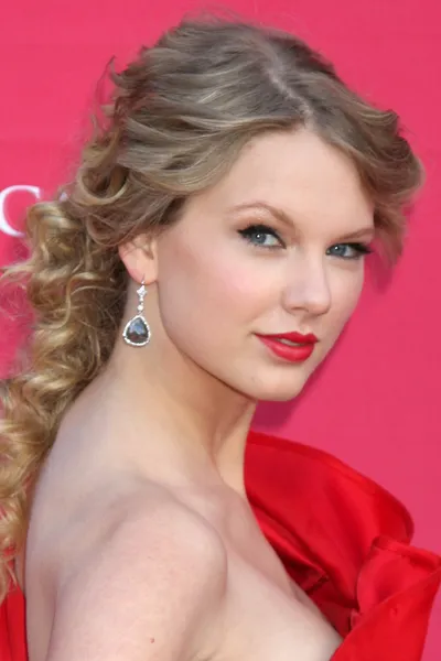 Taylor Swift – Stock Editorial Photo © Jean_Nelson #12494545