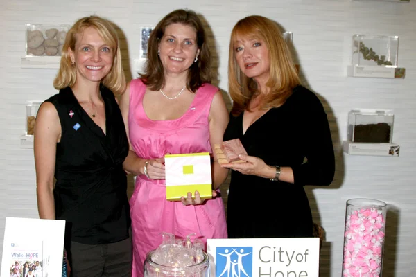 Andrea Fellers, Laura Cayouette – Stock Editorial Photo © s_bukley ...