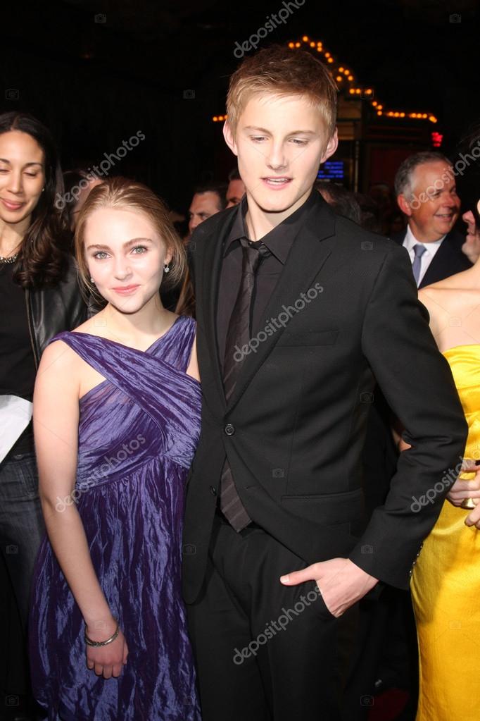 AnnaSophia Robb and Alexander Ludwig — Stock Editorial Photo © Jean ...