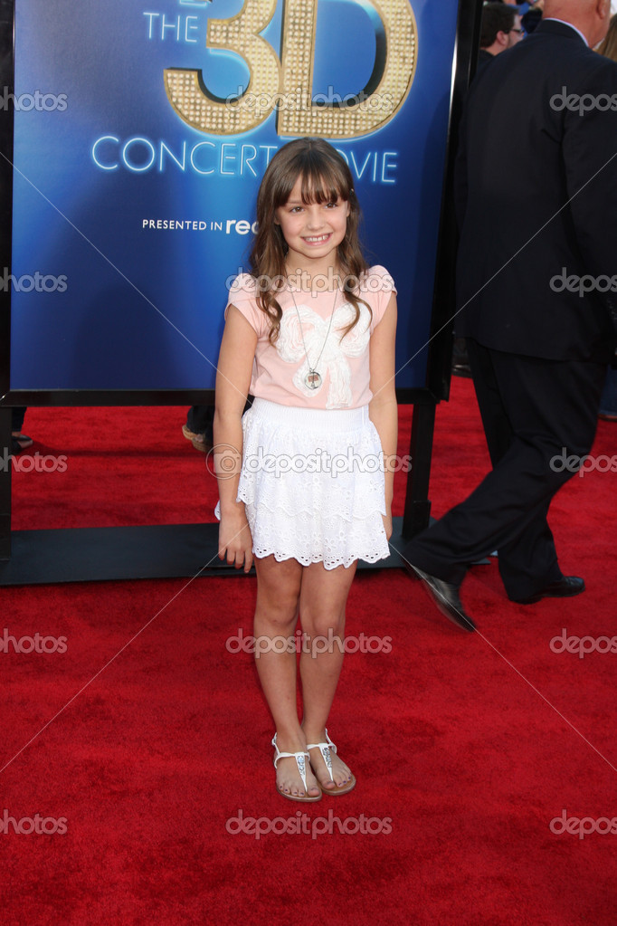 Mackenzie Aladjem – Stock Editorial Photo © Jean_Nelson #13015225