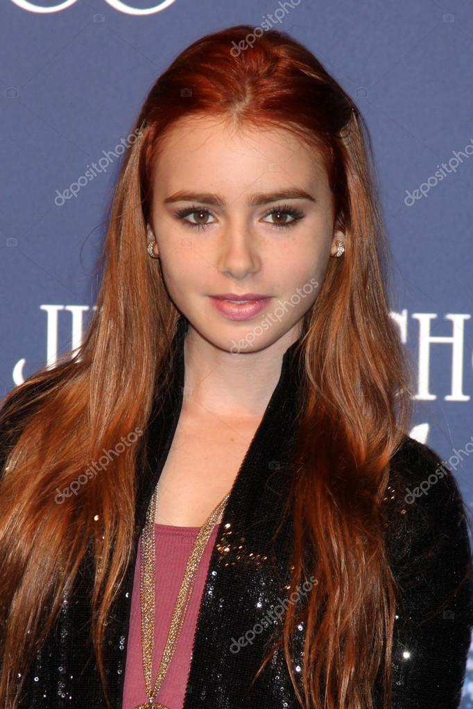 Dianna Agron And Lily Collins