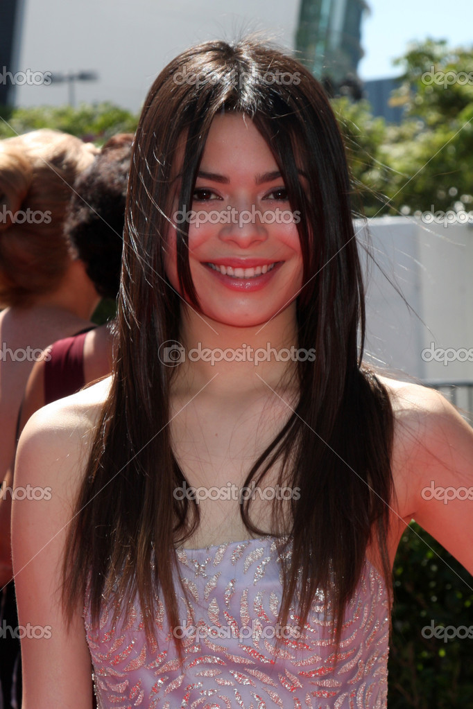 Miranda Cosgrove – Stock Editorial Photo © Jean_Nelson #13021083