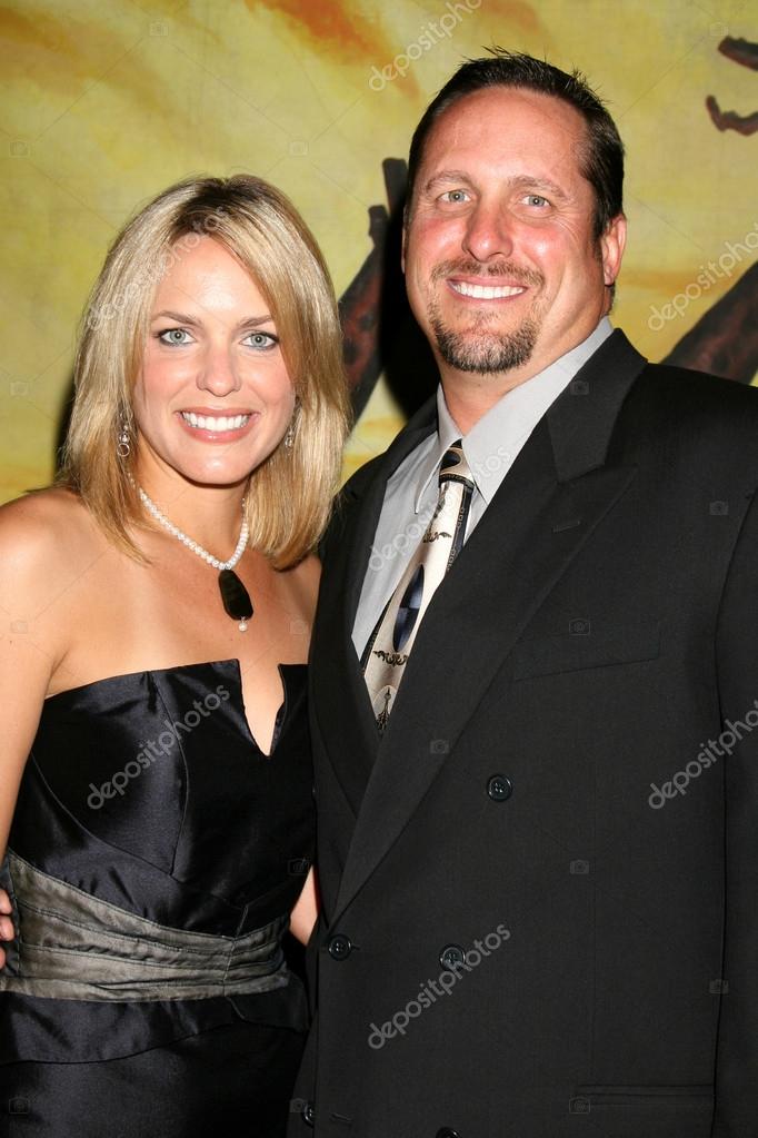 Arianne Zuker and brother — Stock Editorial Photo © Jean_Nelson #13028737