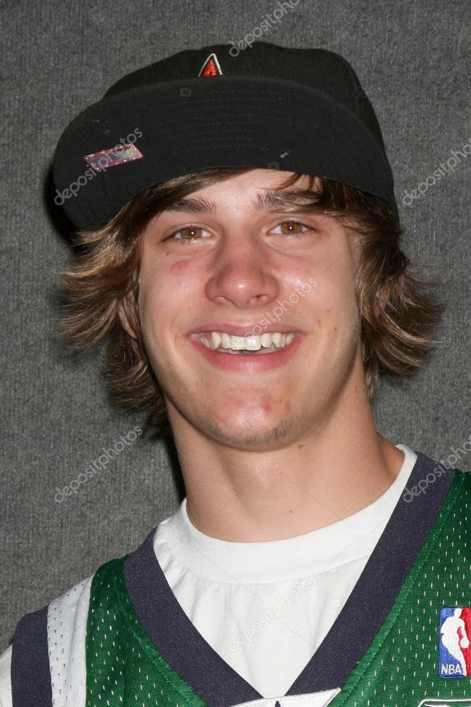 Dylan Patton — Stock Editorial Photo © Jean_Nelson #13031119