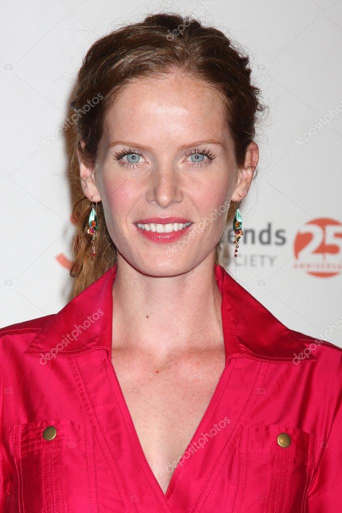 Emily Rutherfurd's Instagram, Twitter & Facebook on IDCrawl