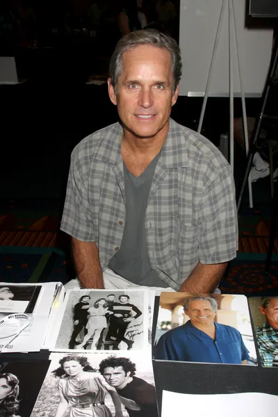 Gregory harrison images libres de droit, photos de Gregory harrison ...