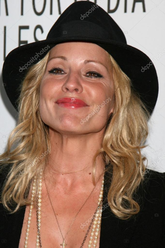 Emma Caufield – Stock Editorial Photo © Jean_Nelson #13040019