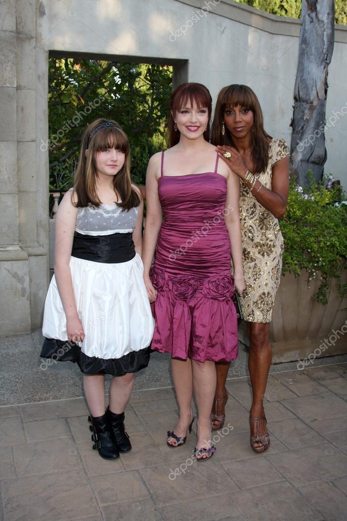 Stella Ritter, Amy Yasbeck and Holly Robinson Peete – Stock Editorial ...