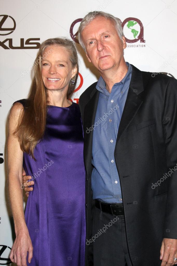 Suzy Amis-Cameron, Jim Cameron — Stock Editorial Photo © Jean_Nelson ...