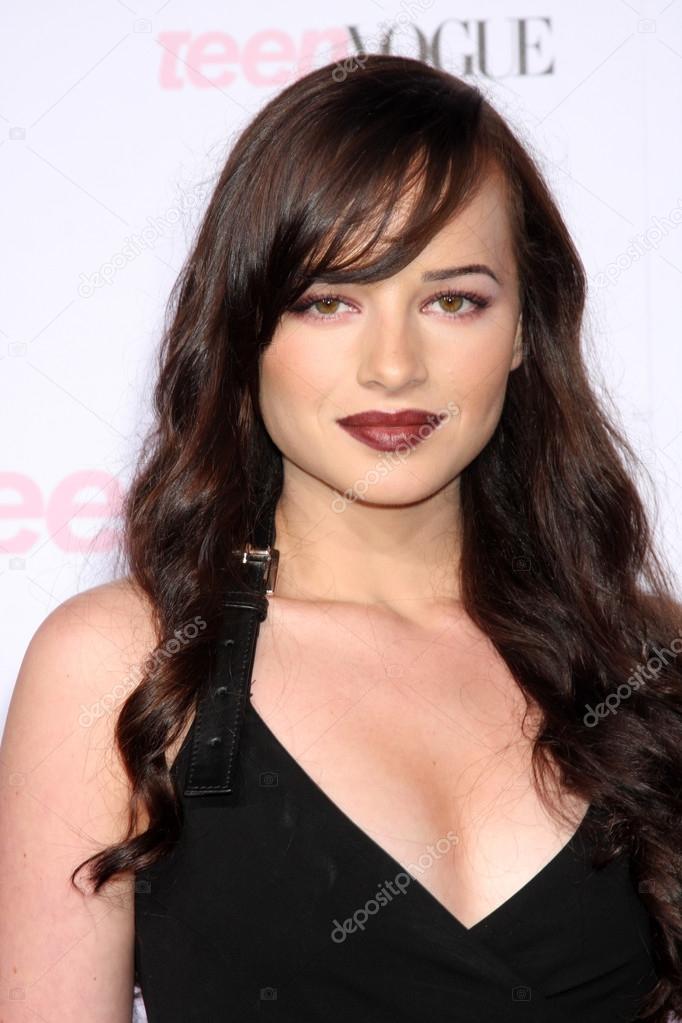 Ashley Rickards 2022