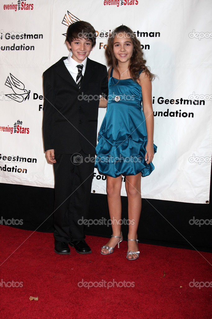 Aaron Refvem & Haley Pullos — Stock Editorial Photo © Jean_Nelson #13060272