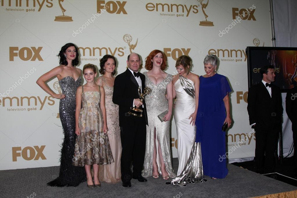 Jessica Par, Kiernan Shipka. Elisabeth Moss, Matthew Weiner, Christina ...