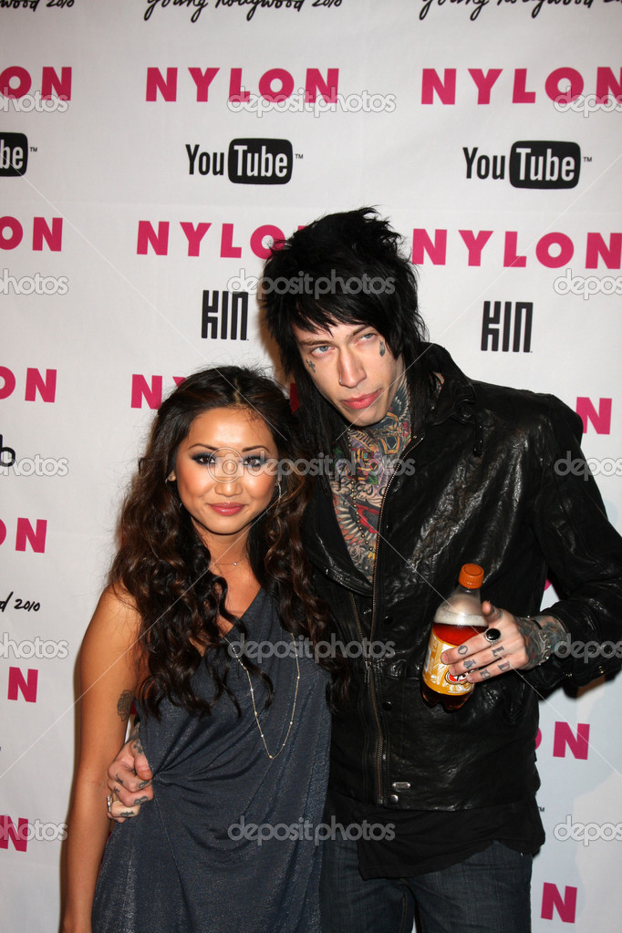 Brenda Song Und Trace Cyrus
