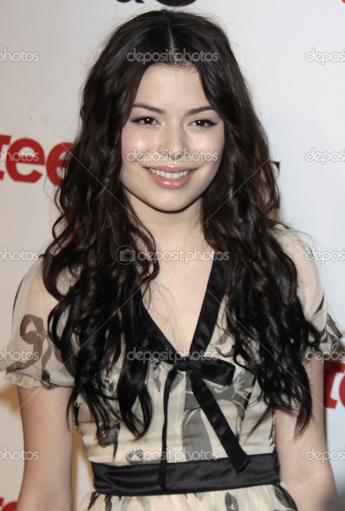 Miranda Cosgrove – Stock Editorial Photo © Jean_Nelson #13081320