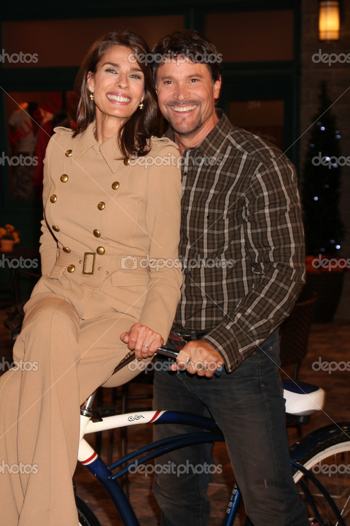Kristian Alfonso, Peter Reckell — Stock Editorial Photo © Jean_Nelson ...