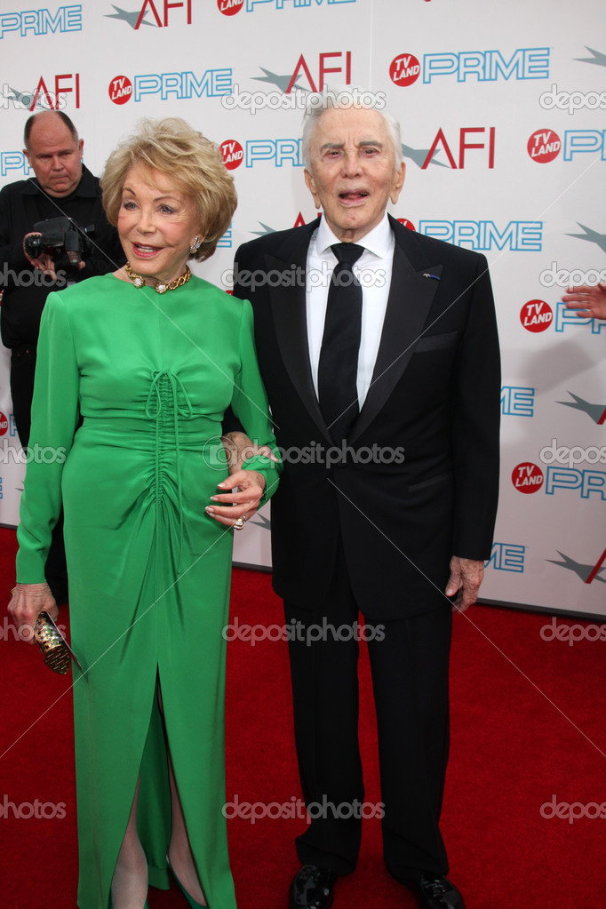 Anne Douglas & Kirk Douglas — Stock Editorial Photo © Jean_Nelson #13101350