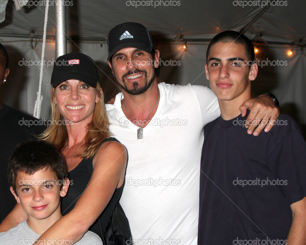 Luca Diamont, Cindy Ambuel, Don Diamont , Alexander Diamont – Stock ...