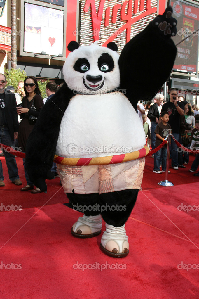 Po the Kung Fu Panda — Stock Editorial Photo © Jean_Nelson #13111149