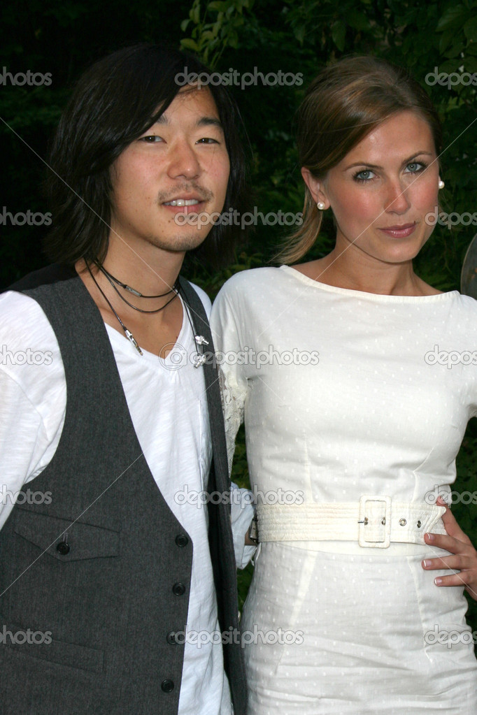 Aaron Yoo & Vail Bloom — Stock Editorial Photo © Jean_Nelson #13112337