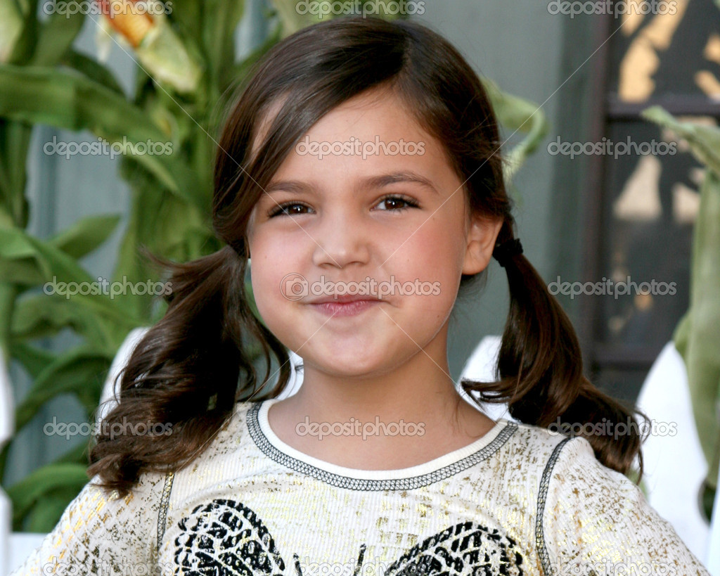 Bailee Madison — Stock Editorial Photo © Jean_Nelson #13118562