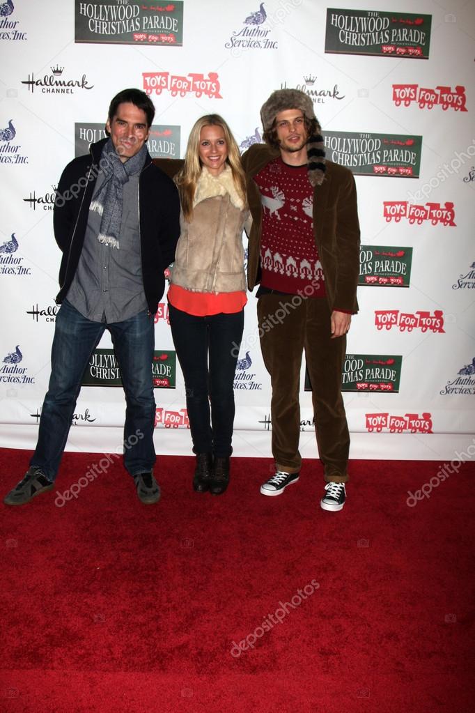 Matthew Gray Gubler And Aj Cook Dating