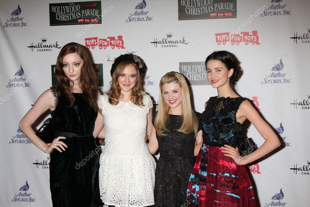 Emma Dumont, Kaitlyn Jenkins, Bailey Buntain, Julia Goldani Telles ...