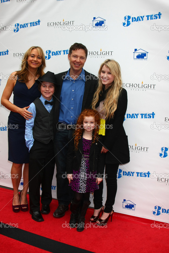 Megyn Price, Aidan Potter, George Newbern, Francesca Capaldi, Taylor ...