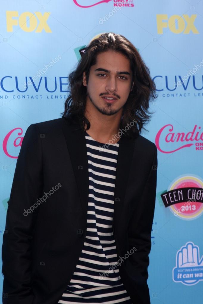 Avan Jogia 2011