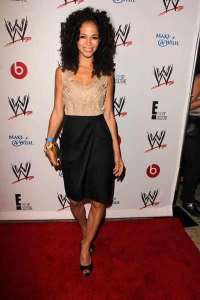Sherri Saum Lisa Saum