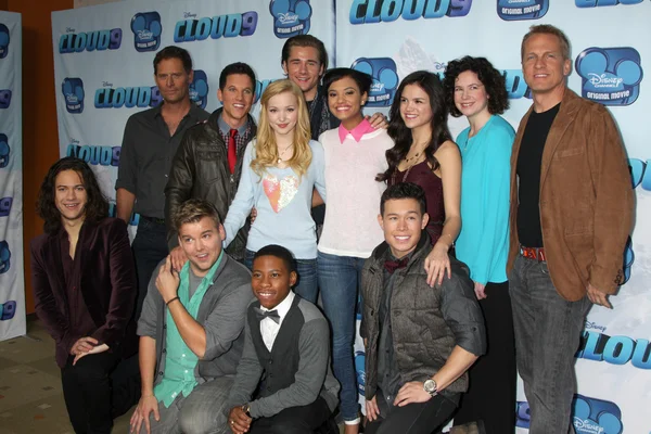 Cuba Gooding Jr. with family, including wife Sara, kids, brother Omar ...