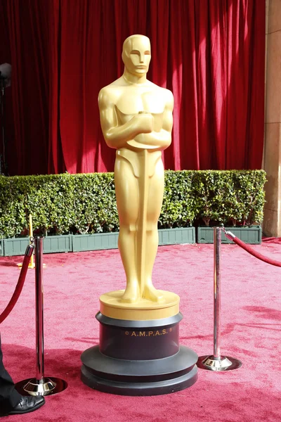 Oscar statue Stock Photos, Royalty Free Oscar statue Images | Depositphotos