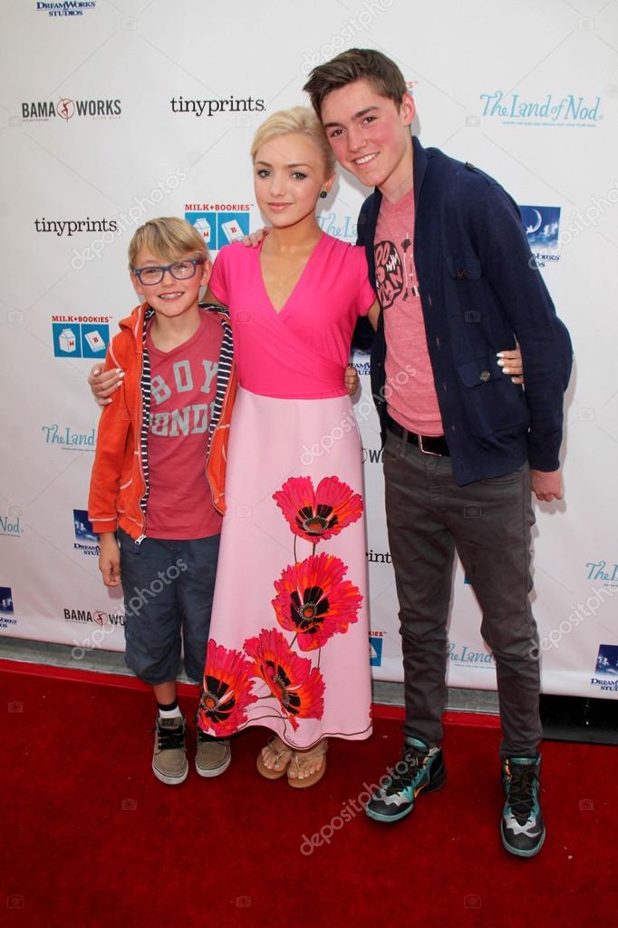 Peyton List And Spencer List